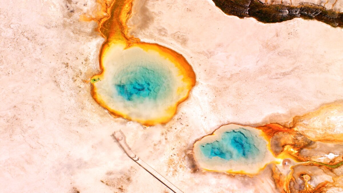 X Ray Earth - Azimuth